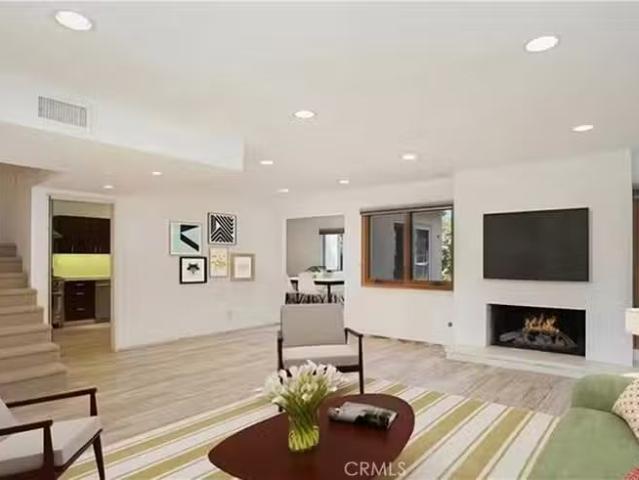19 Lancewood Way, Irvine, CA 92612 MLS #OC25024256