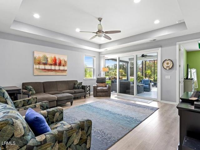 19 Landshark Blvd, Hardeeville, SC 29927