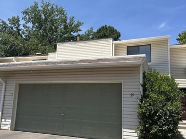 19 Lakeshore Dr NE, Albuquerque, NM 87112