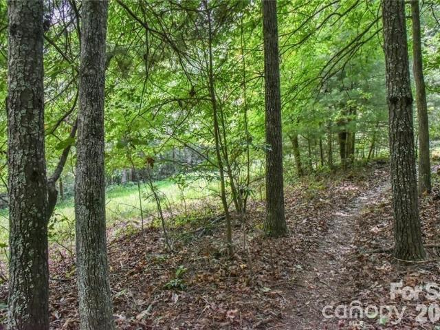 19 Laurel Loop Road