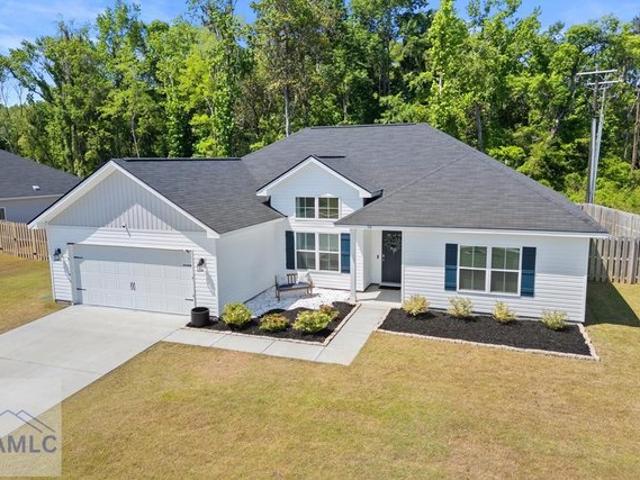 19 Legacy Ln, Hinesville, GA 31313