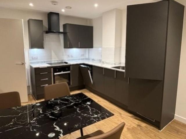 19 Lincoln House Nelson Street, Bolton, Lancashire BL3, 2 bed flat to rent, £1,100 pcm | PrimeLocation