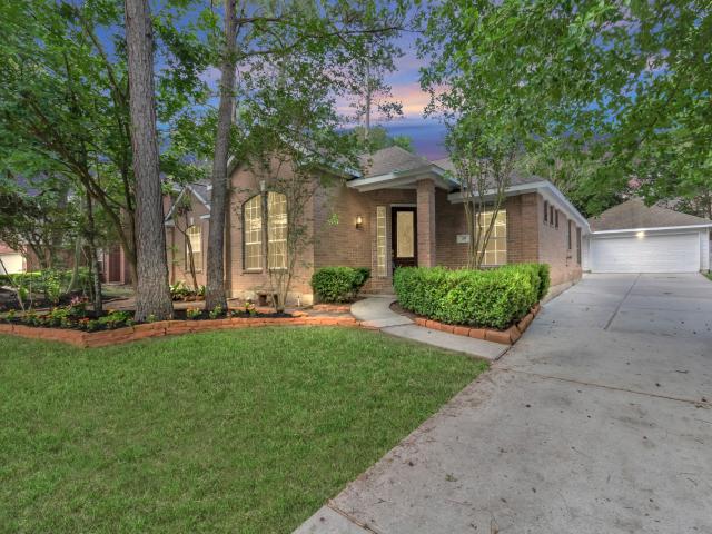 19 Long Springs Pl, The Woodlands, TX 77382 | MLS #71801 | Compass