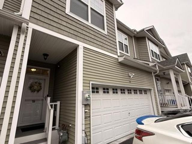 19 Magnolia Park Rd, Middletown, NY 10940