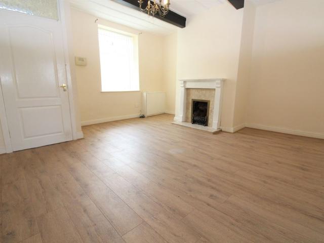 19 Market Street, Edenfield