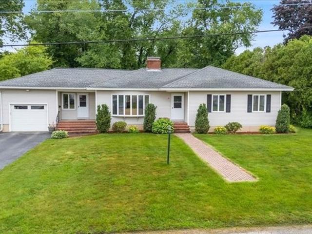 19 Meadow Ln, North Andover, MA 01845