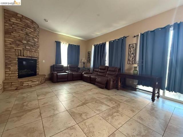 19 Minaret Rd