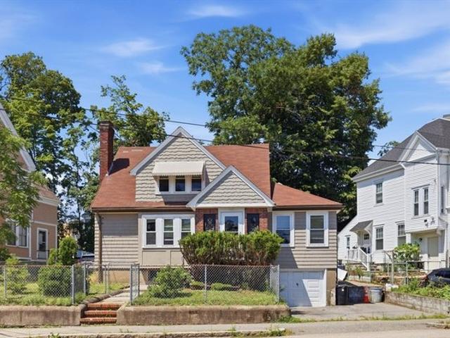 19 Miller Stile Rd, Quincy, MA 02169