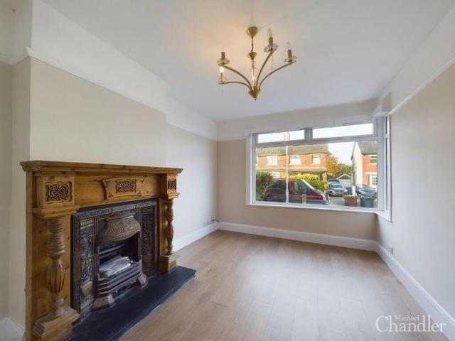 19 Mount Merrion Drive, Belfast, BT6 0FX