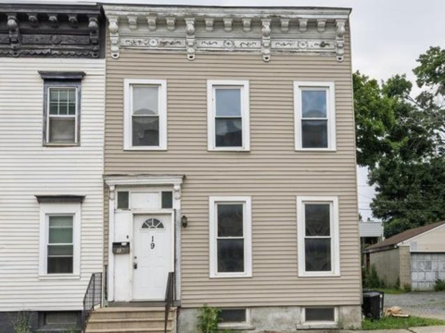 19 N Lake Ave, Albany, NY 12203