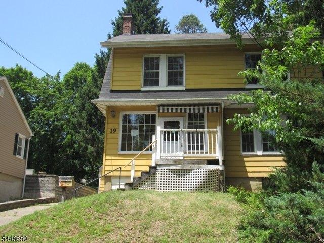 19 New St, High Bridge, NJ 08829