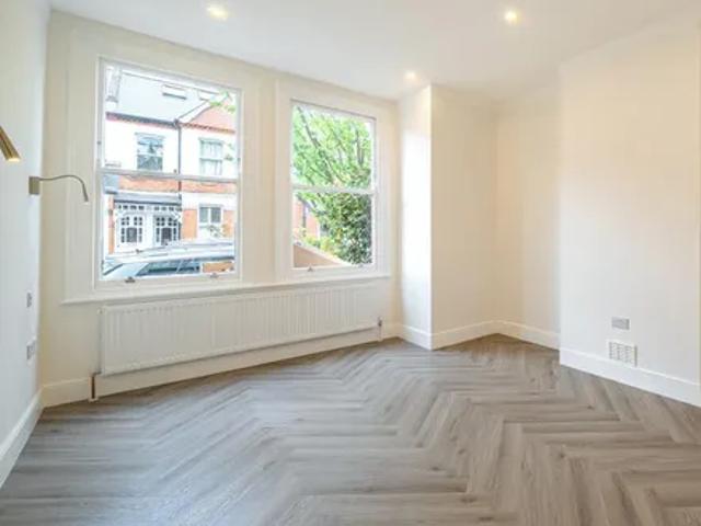 19 Oakmead Road, London, SW12 9SL, United Kingdom | 3 bed house for rent #167548899 | Rentberry