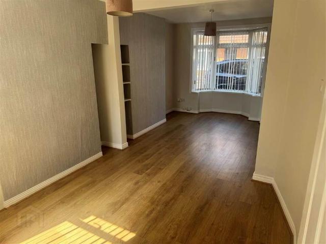 19 Oakmount Drive, Belfast, BT15 3RE