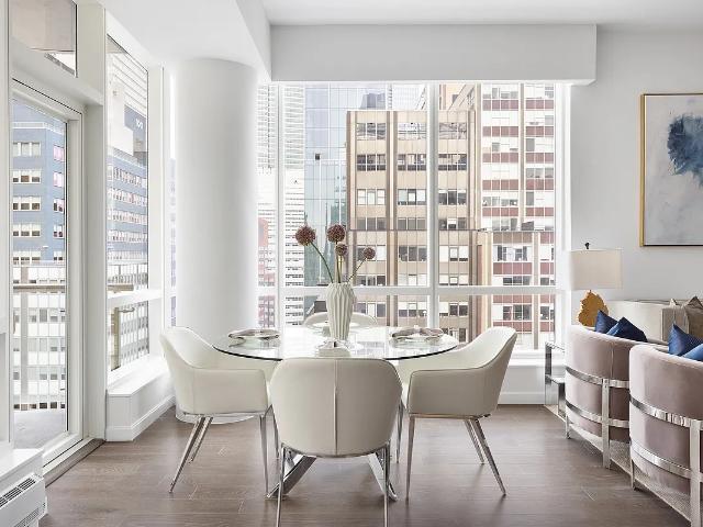 19 PARK Place 16A