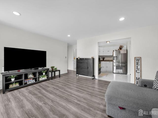 19 Pembrook Avenue