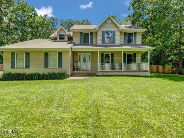 19 Peach Tree St, Jackson, NJ 08527