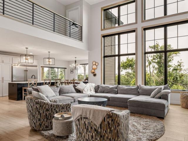 19 Pebble Creek Circle