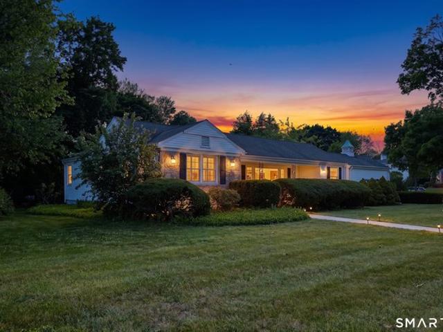 19 Pine Tree Dr, Stamford, CT 06906