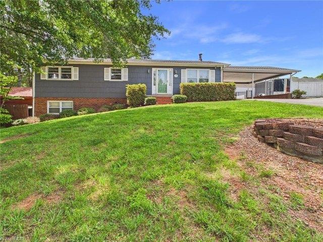 19 Pinecrest Ct, Taylorsville, NC 28681