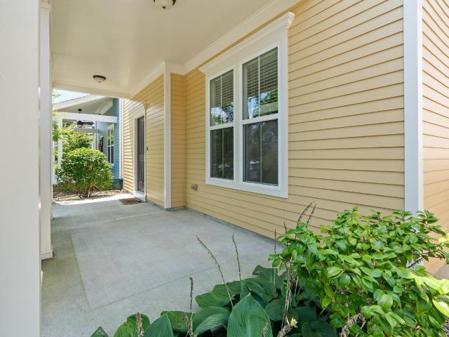 19 Pokeberry Bend Drive