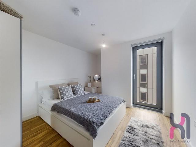 19 Plaza Boulevard, Liverpool L8, 1 bed flat to rent, £895 pcm | PrimeLocation