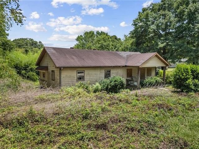 19 Pressley Rd, Winder, GA 30680