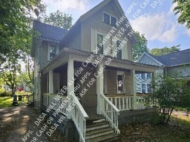 19 Rainier Front 1 Bed / 1 Bath