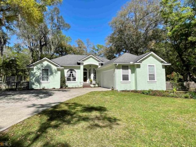19 Ravine Ct, Woodbine, GA 31569
