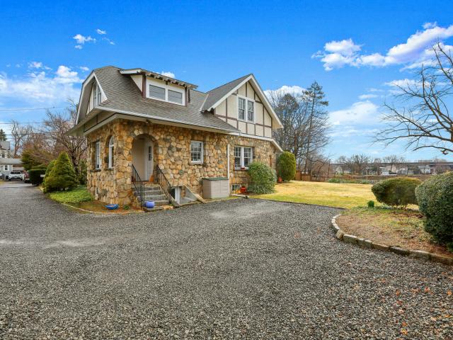 19 Relay Place, Cos Cob, US, CT