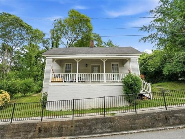 19 Riverdale Cir, Canton, GA 30114