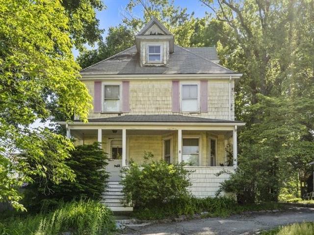 19 Rockwood Ter, Newton, MA 02466