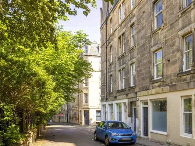 19 Roseneath Place, City of Edinburgh, EH9 1JR, United Kingdom | 3 bed apartment for rent #168155624 | Rentberry