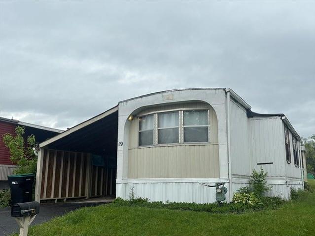 19 Roundtop Dr, Finleyville, PA 15332