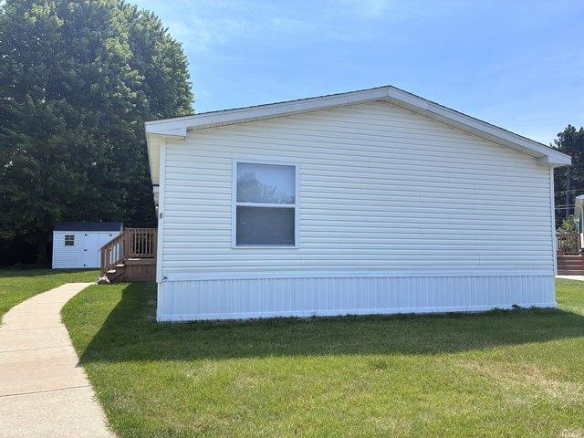 19 S Shetland Ct, Highland, MI 48357