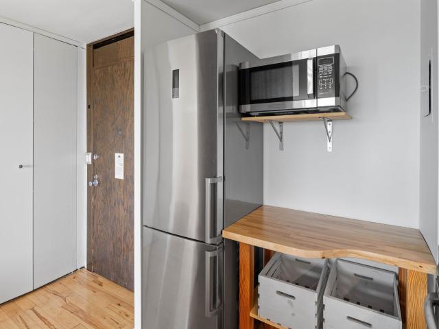 19 S 1st Street # B2706