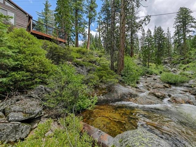 19 Sciots Trl, Twin Bridges, CA 95735