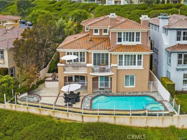 19 Sea View Ln, Newport Coast, CA 92657 | MLS #OC26049 | Compass