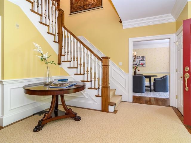 19 Skyview Ln, Sudbury, MA 01776 | MLS #73485 | Compass