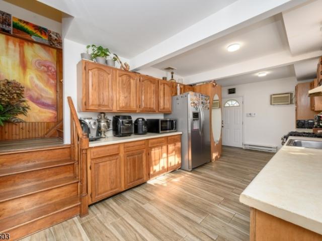 19 Skyland Ave