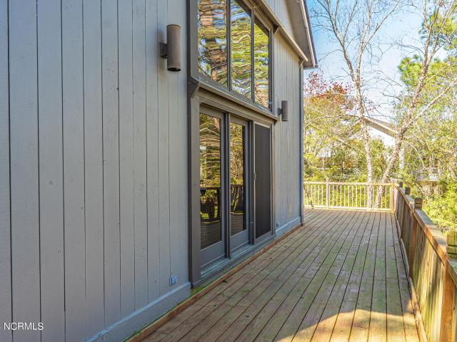 19 Shenecossett Lane