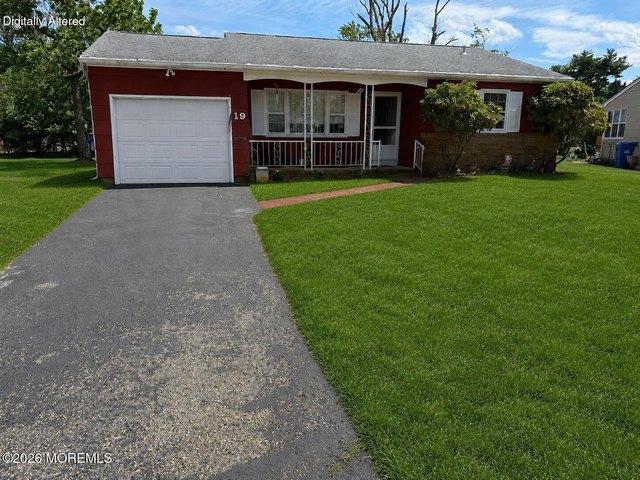 19 Sherwood Ct, Toms River, NJ 08757