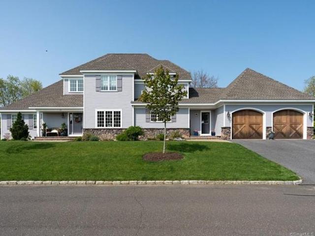 19 Somerset Dr, Middlebury, CT 06762