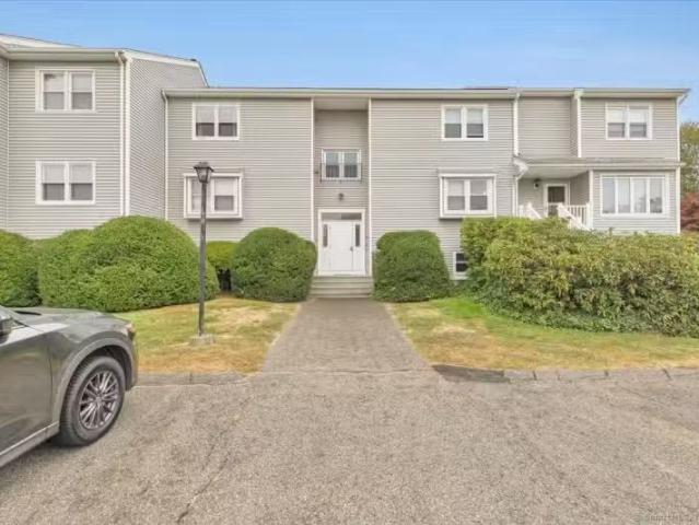 19 Southwind Lane, 19, Milford, CT 06460