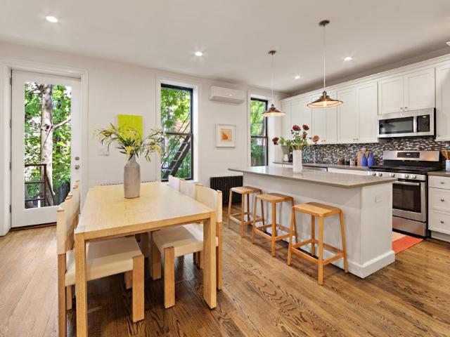 19 st johns place 1b