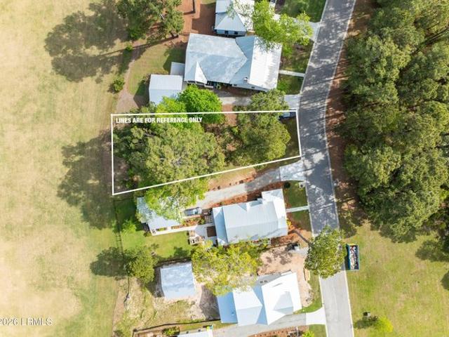 19 Stoney Island Dr, Beaufort, SC 29907