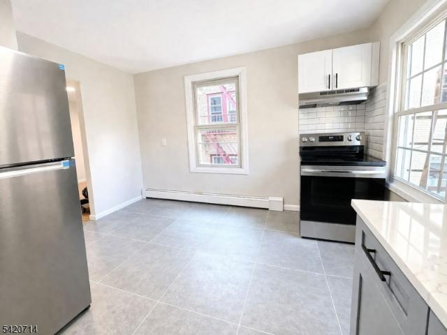 19 Stuyvesant Ave