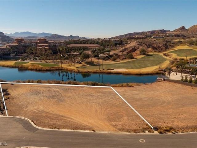 19 Summer House Dr, Henderson, NV 89011
