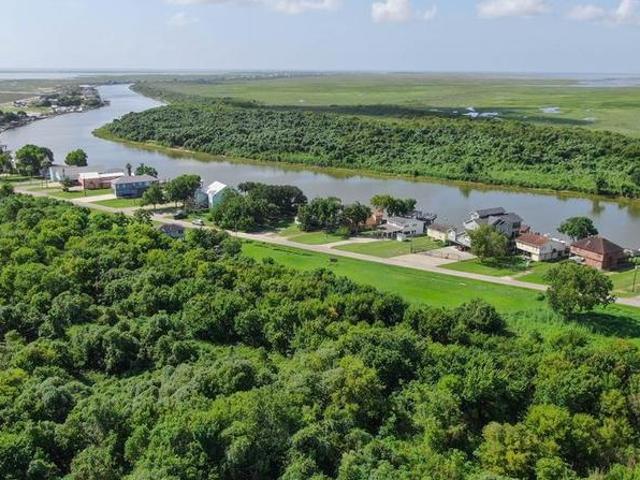 19A County Road 257, Matagorda, TX 77457 MLS 46503002