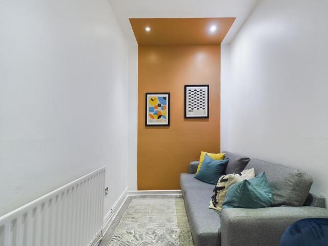 19B Bower Road, Sheffield S10 4 bed house to rent £1,956 pcm £451 pw