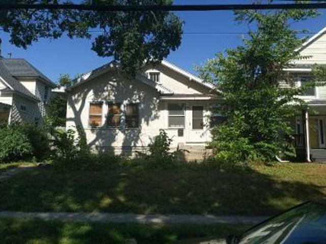 19th Ave NE